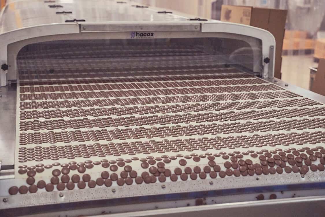 Bean to Bar: A Tour of Republica del Cacao’s Chocolate Factory in ...