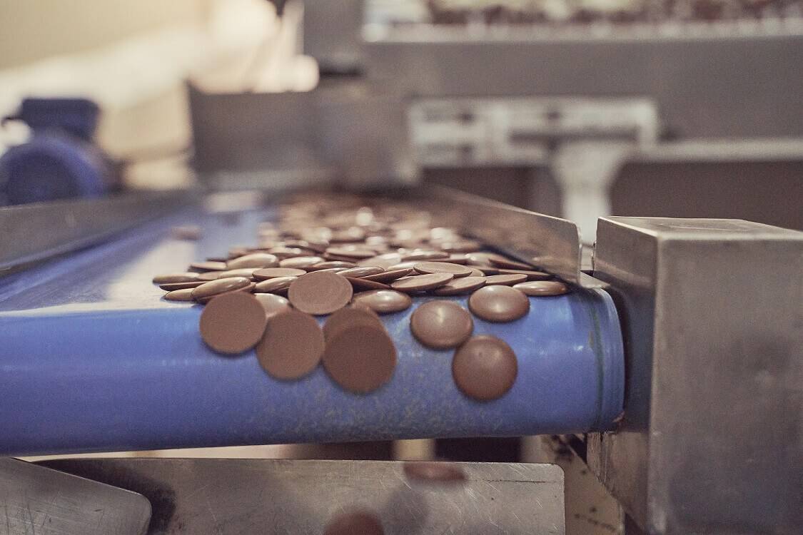 Bean to Bar: A Tour of Republica del Cacao’s Chocolate Factory in ...