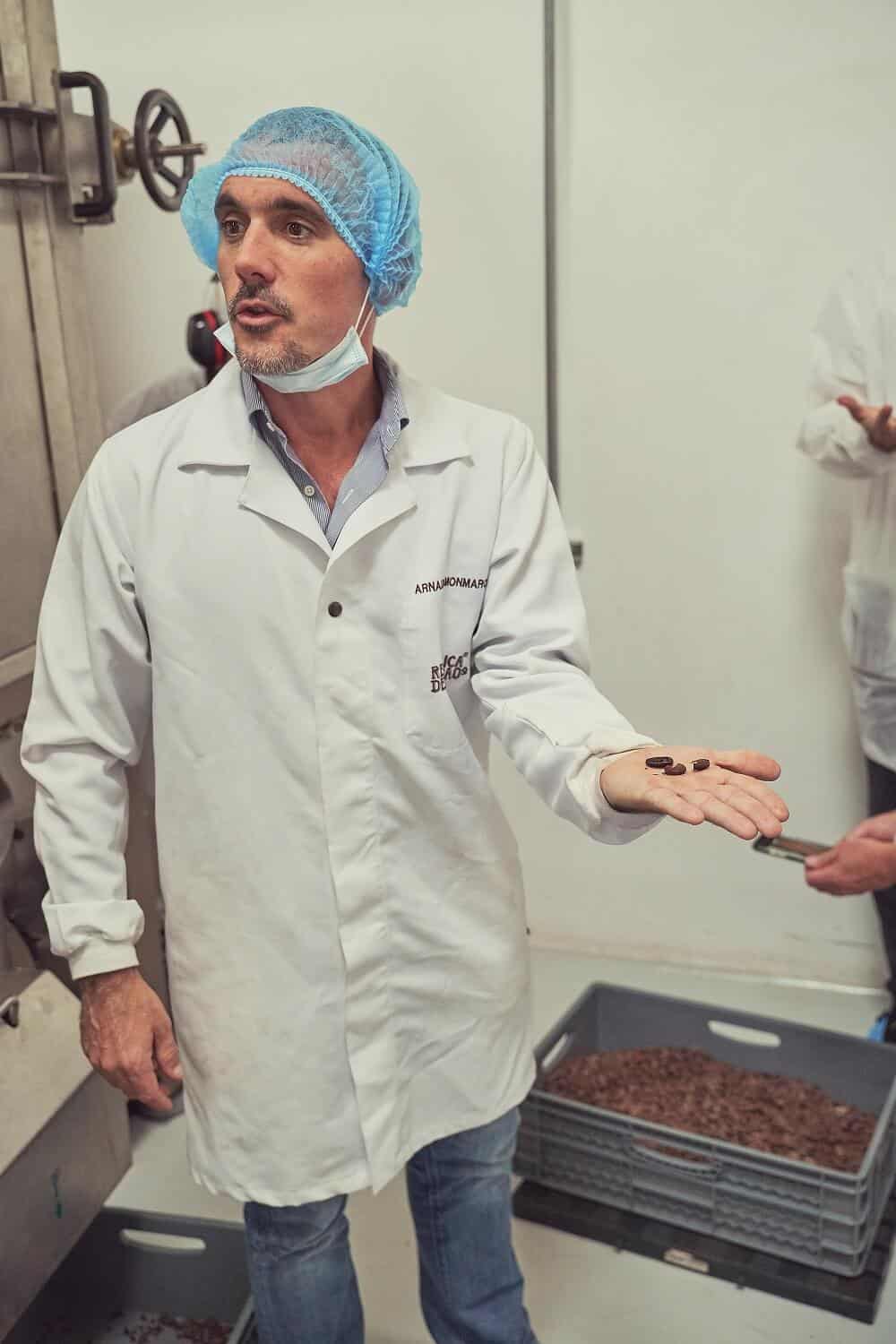 Bean to Bar: A Tour of Republica del Cacao’s Chocolate Factory in ...