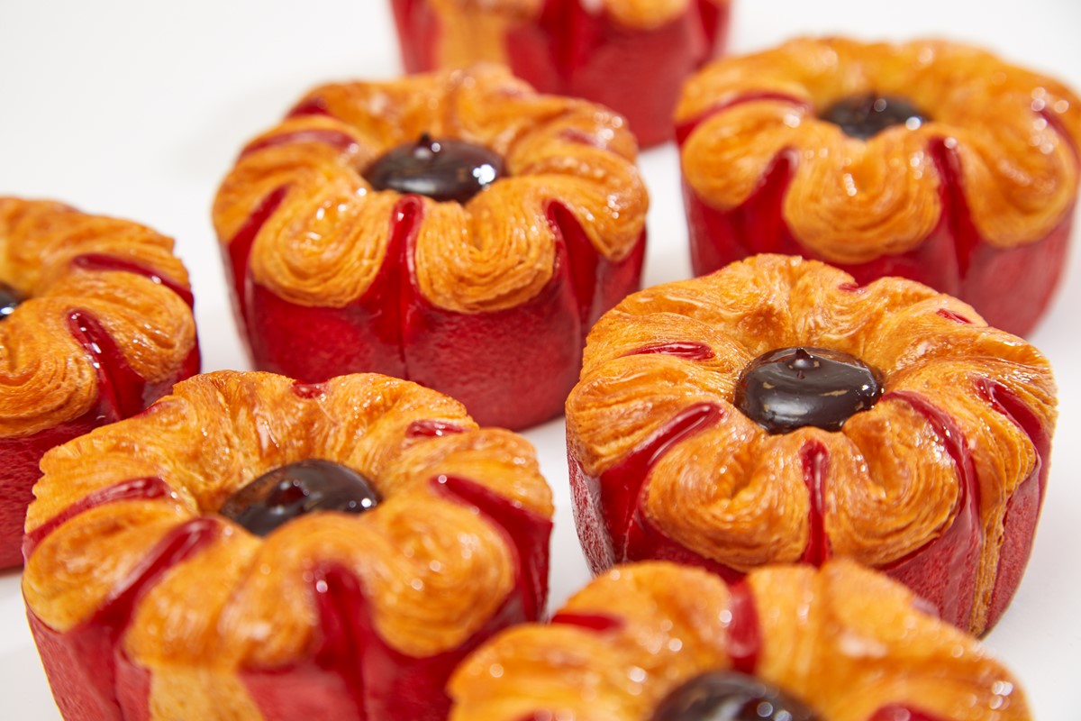 Raspberry Chocolate Crowns by Eric Bertoïa | Pastry Arts