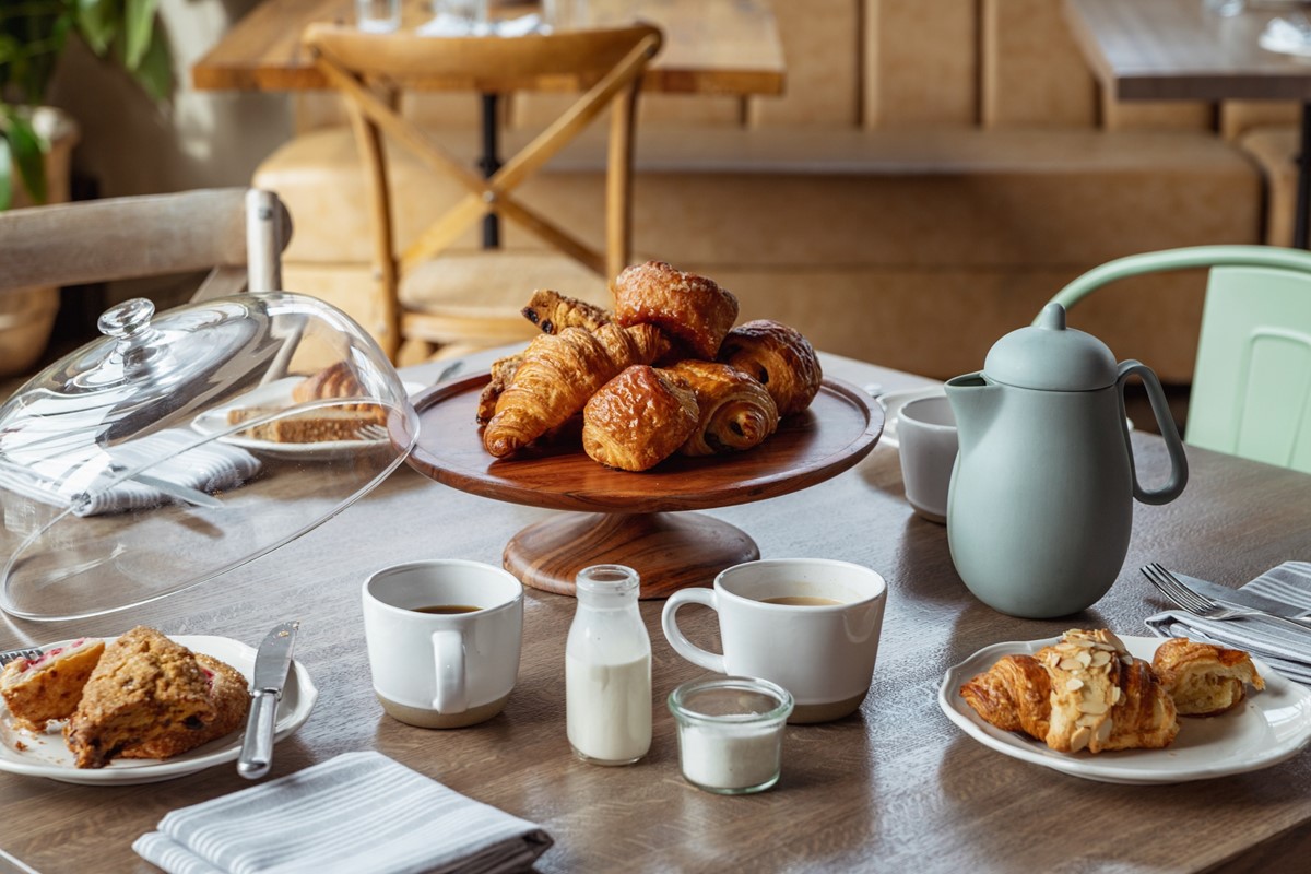 Aya Pastry in Chicago, IL | Pastry Arts
