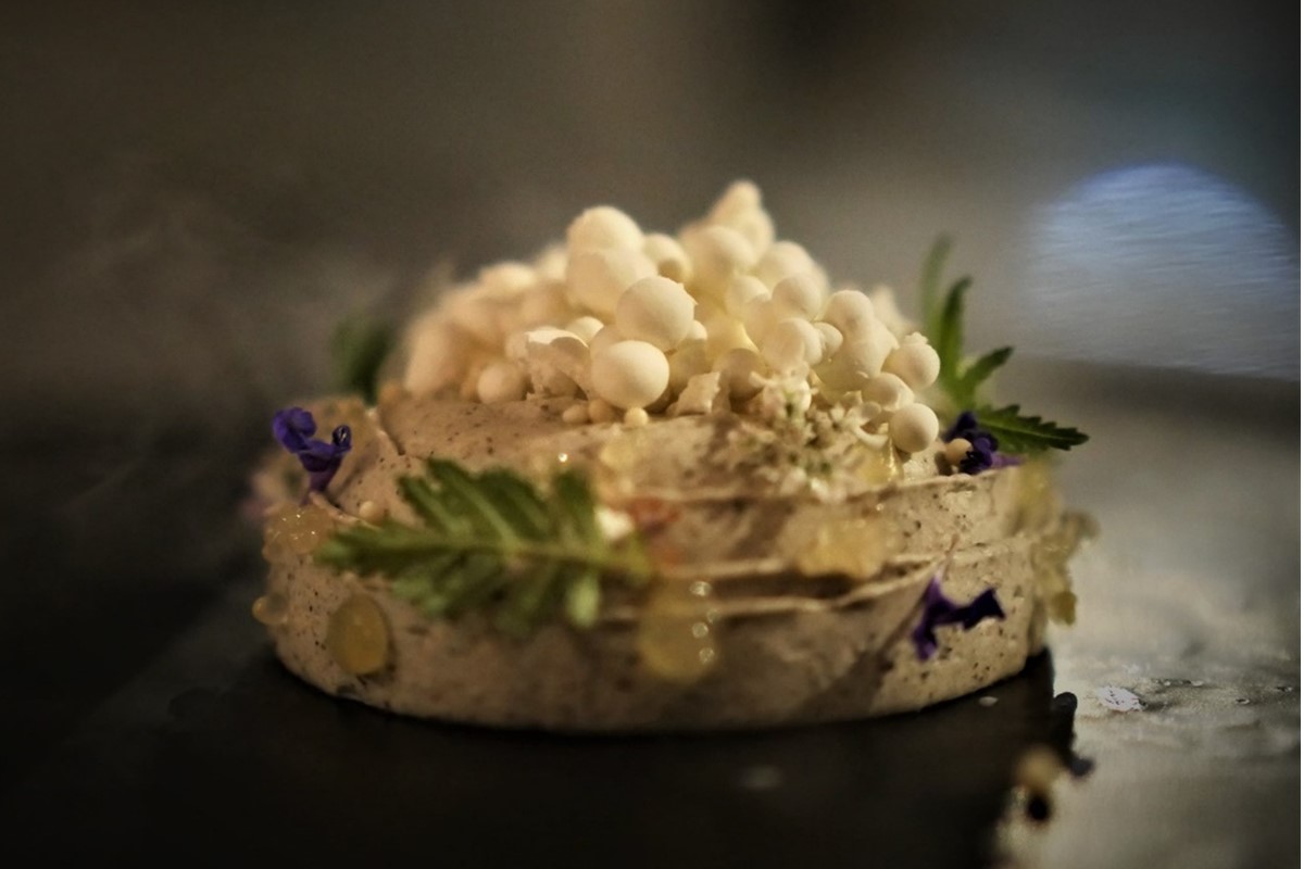 Pastry Virtuosity: Lines Like Picasso | Pastry Arts