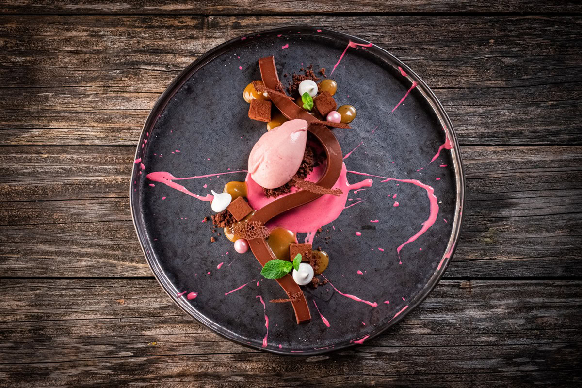Minimalism in Plating: A New Era of Pastry | Pastry Arts